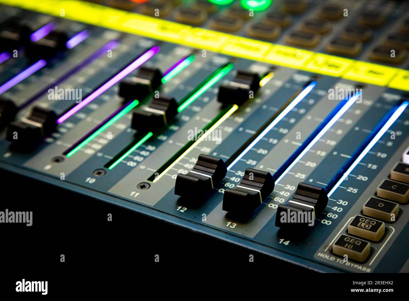 Live sound mixing hi-res stock photography and images - Alamy