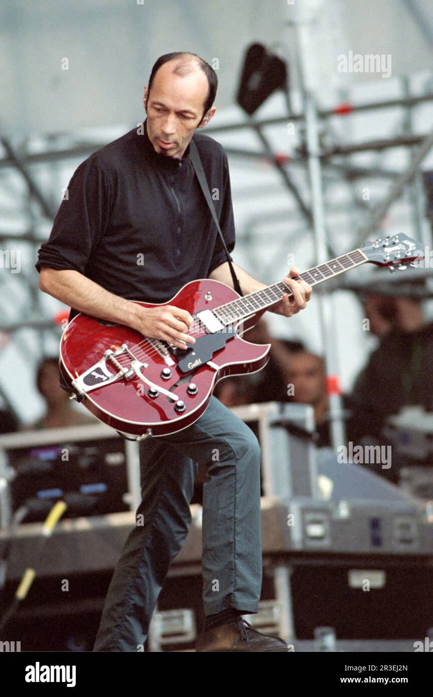 Italy Imola 1999-06-08 : Duke Erikson guitarist of Garbage at the ...
