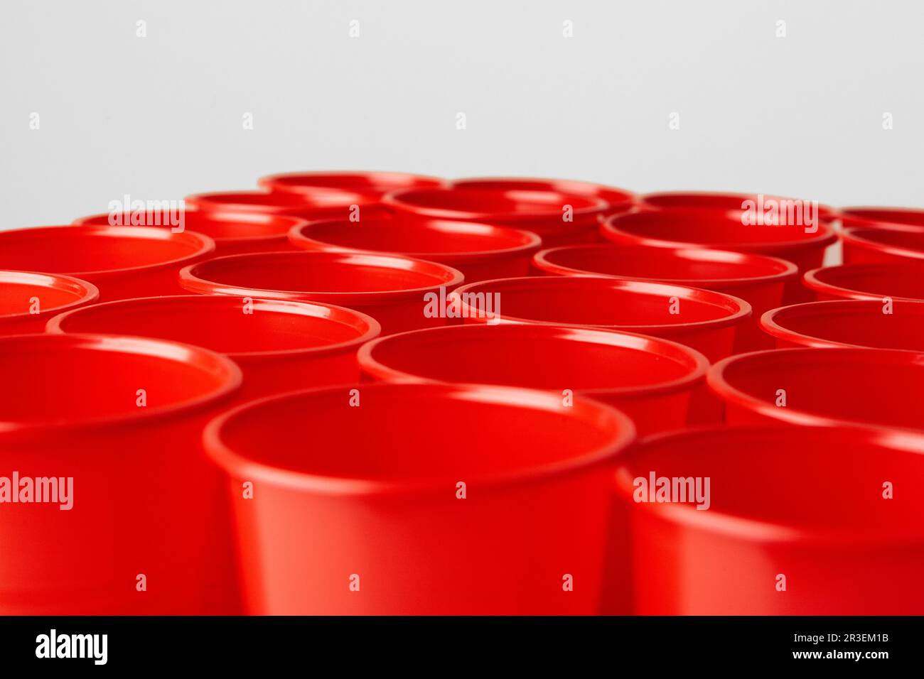 Red solo cups party hi-res stock photography and images - Alamy