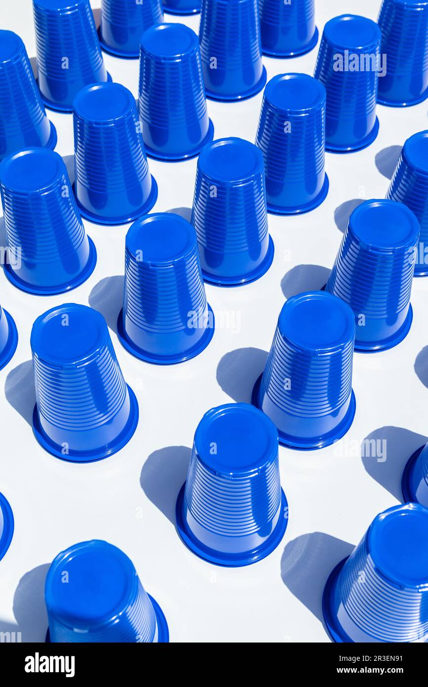 Plastic cups in rows hi-res stock photography and images - Alamy