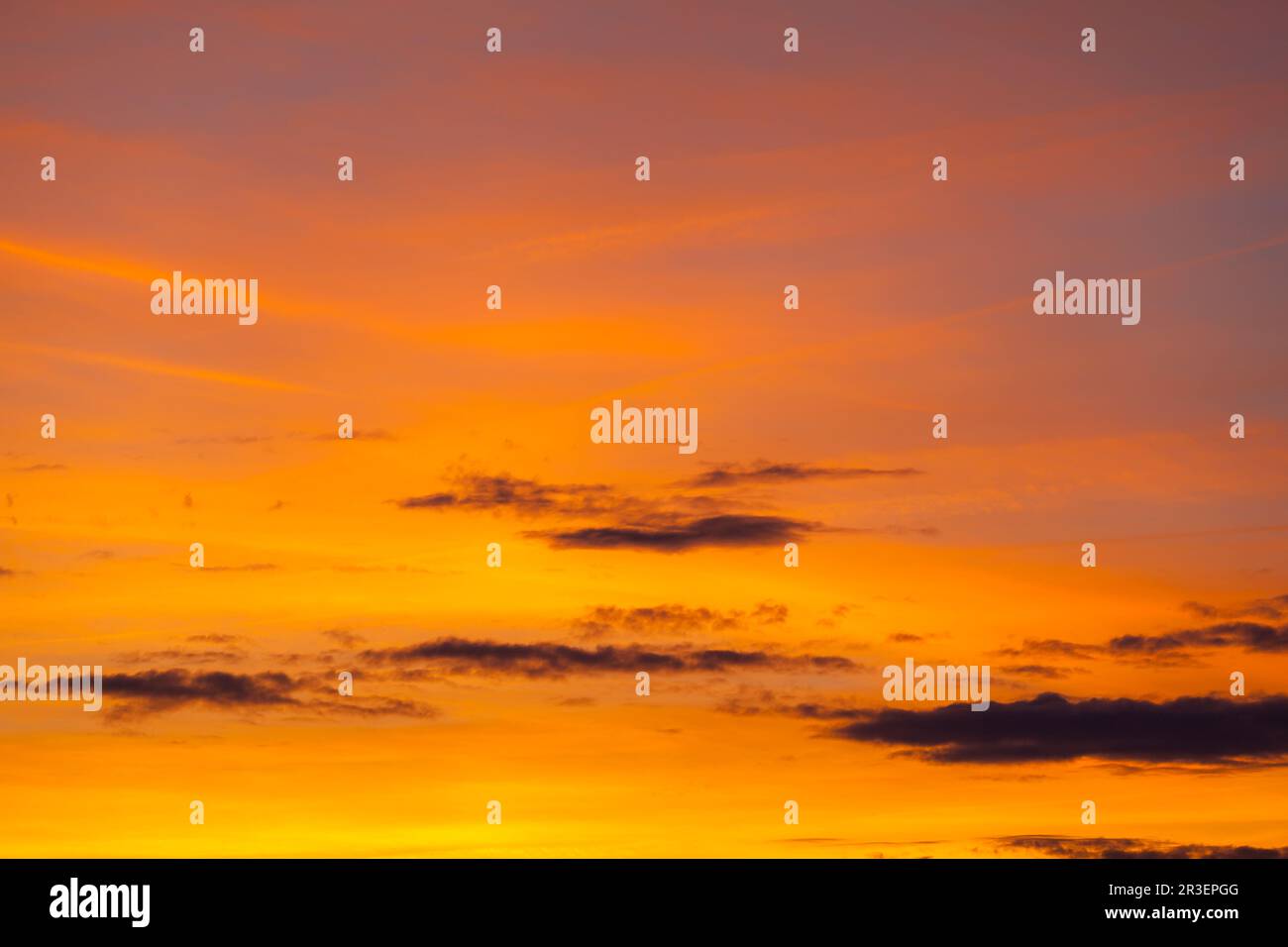 Texture background sky sunset red orange Stock Photo - Alamy