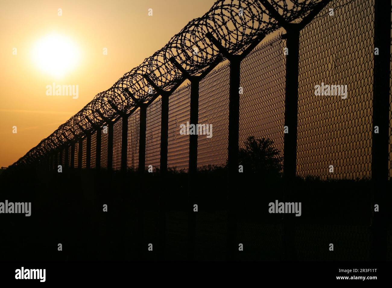 Barricade netting hi-res stock photography and images - Alamy