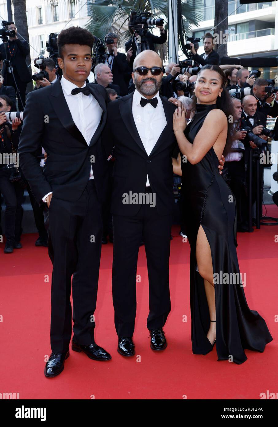 Elijah Wright ,from left, Jeffrey Wright and Juno Wright pose for ...