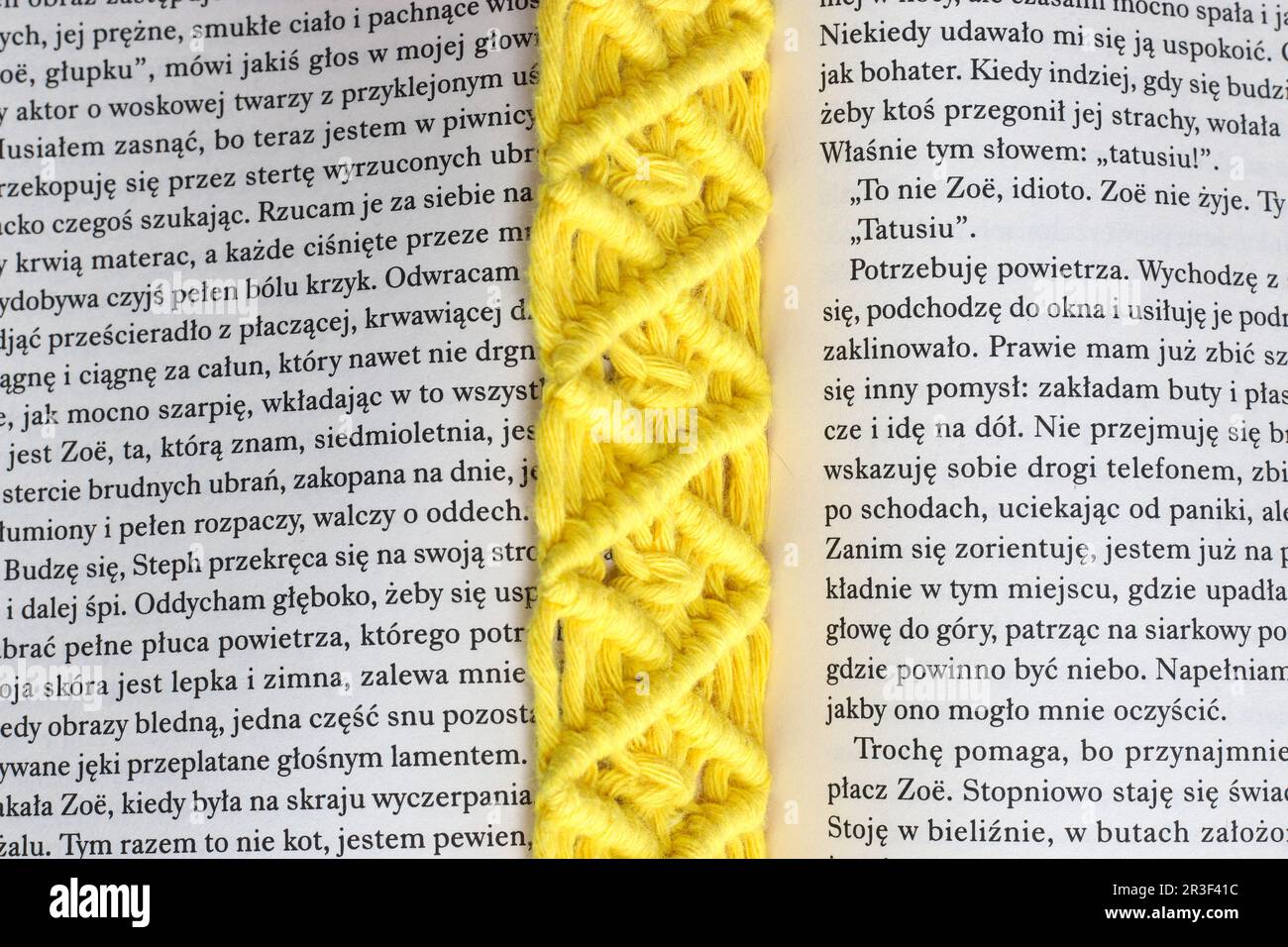 Yellow title page hi-res stock photography and images - Alamy