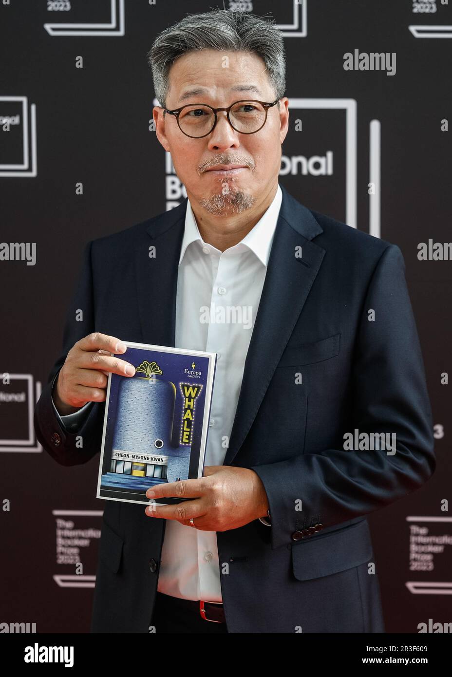 The whale red carpet hi-res stock photography and images - Alamy