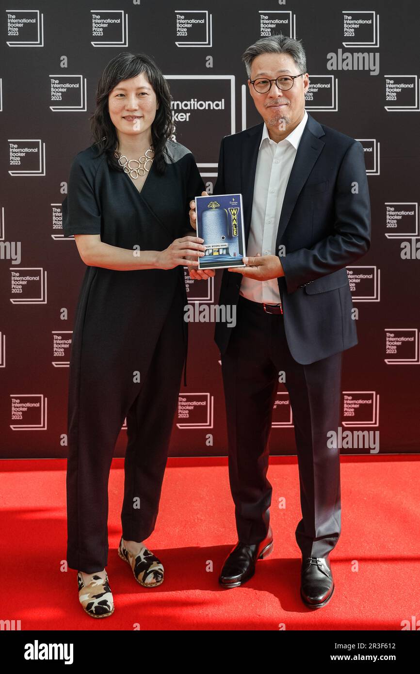 London, UK. 23rd May, 2023. Chi-Young Kim (l), translator of 'Whale ...