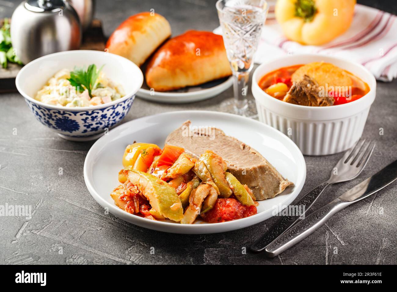 Course table hi-res stock photography and images - Alamy