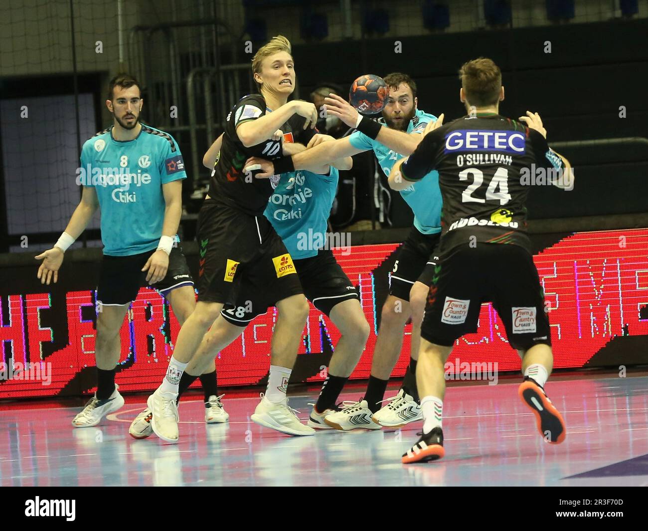 Phase 2021 2022 hi-res stock photography and images - Alamy