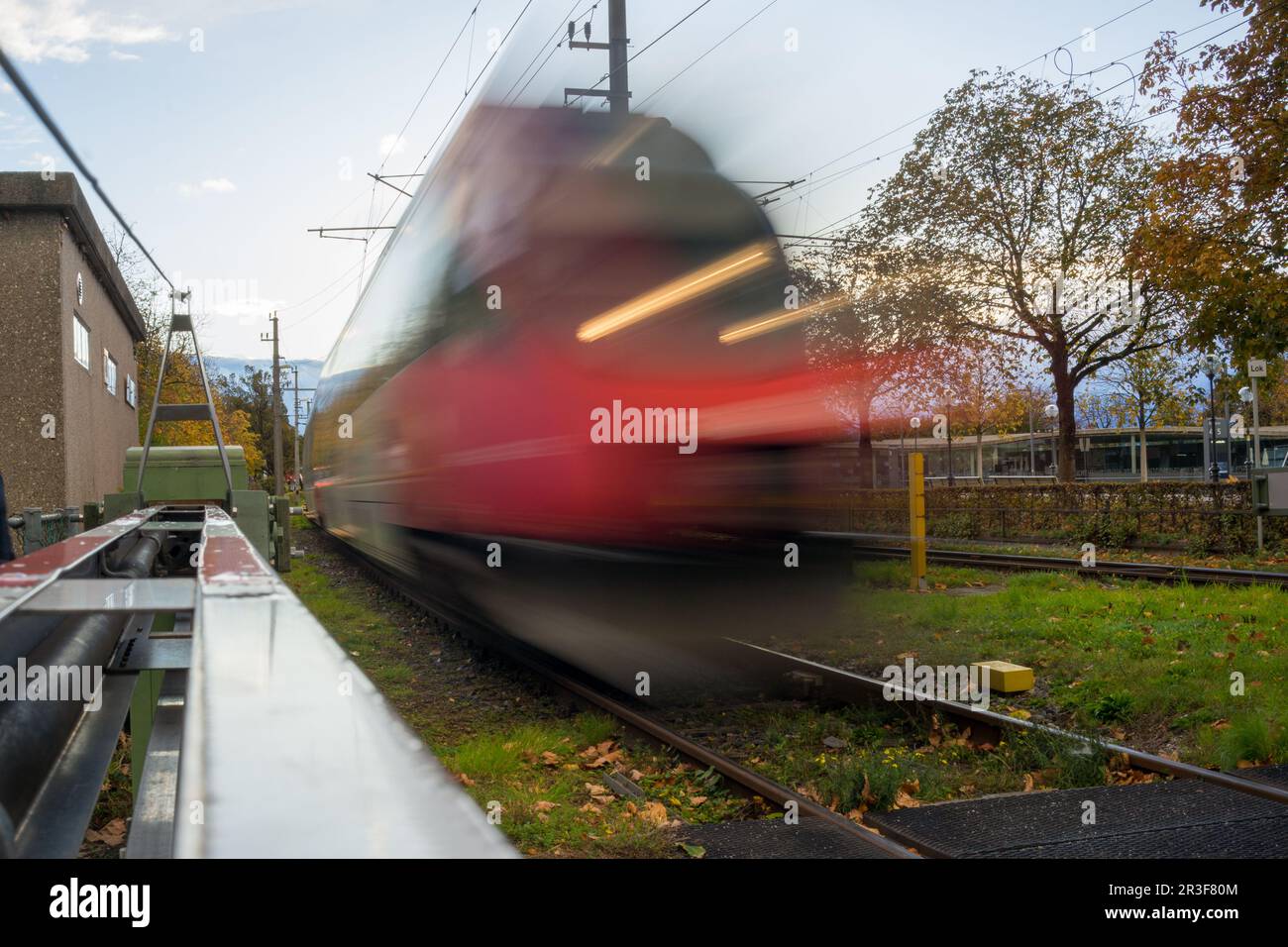 Train barrier hi-res stock photography and images - Alamy