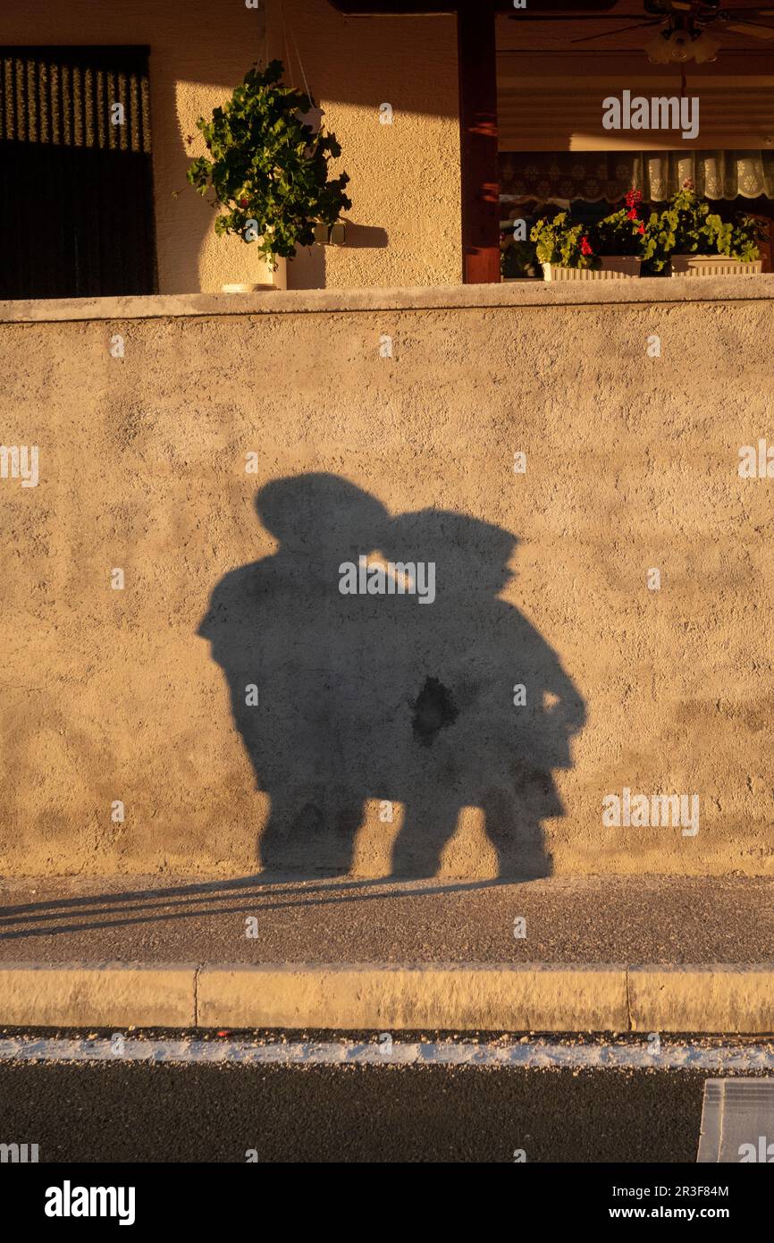 Children shadow wall hi-res stock photography and images - Alamy
