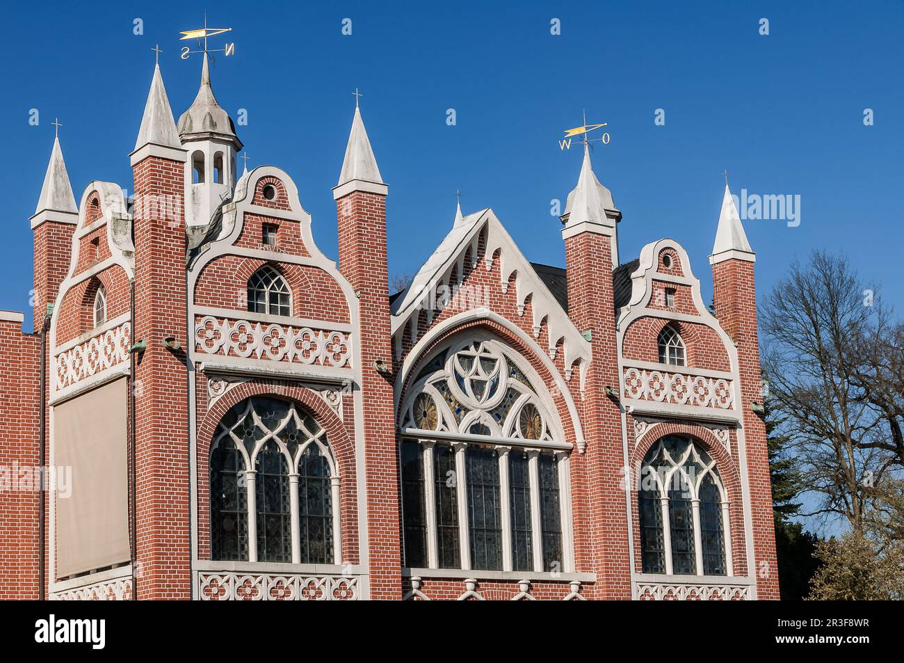 Gothic house in WÃ¶rlitz park Stock Photo - Alamy
