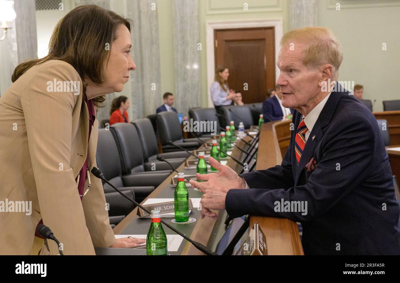 Maria cantwell for senate hi-res stock photography and images - Alamy