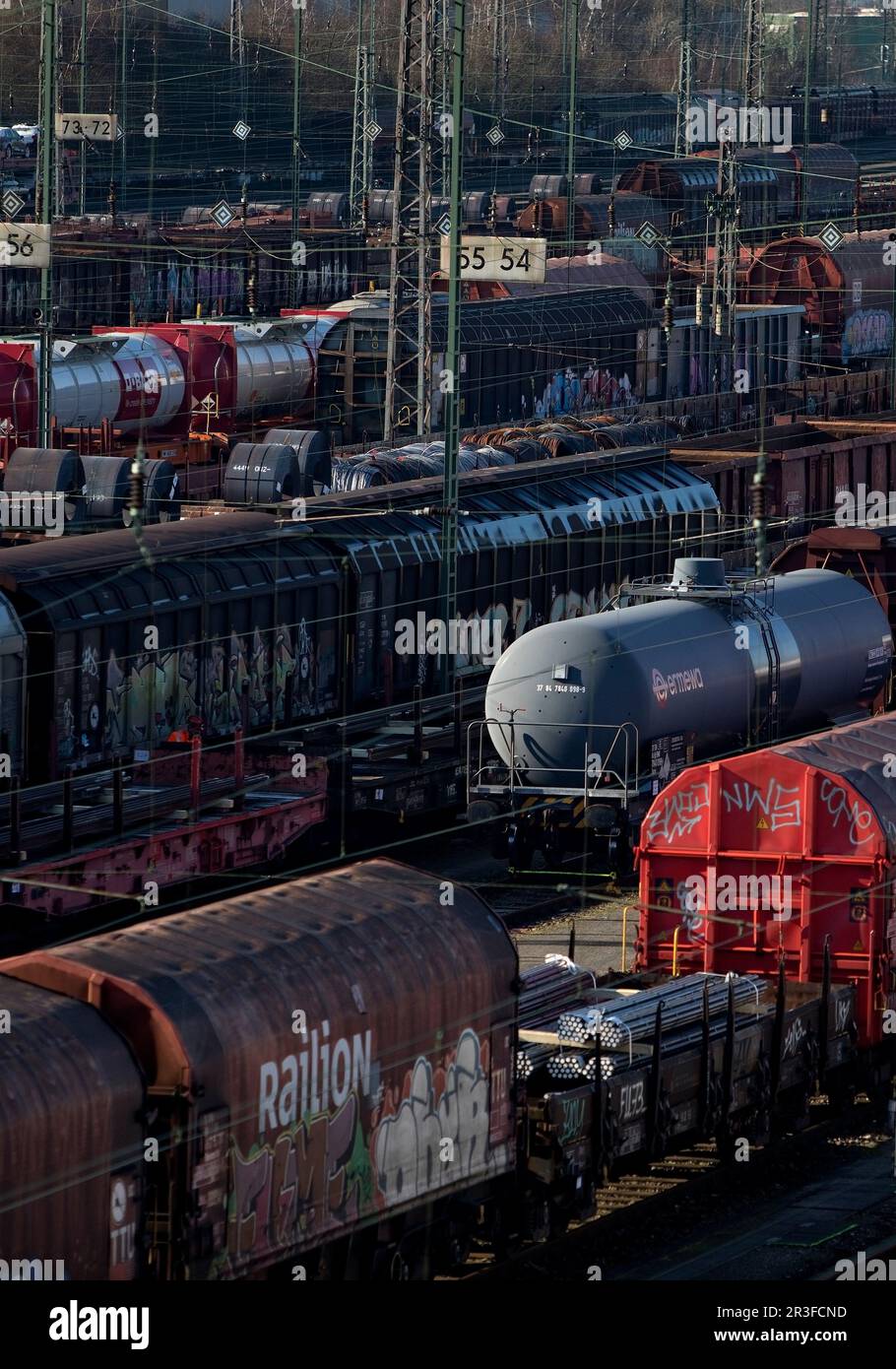 Train formation facility, marshalling yard, freight trains, Hagen, Ruhr ...