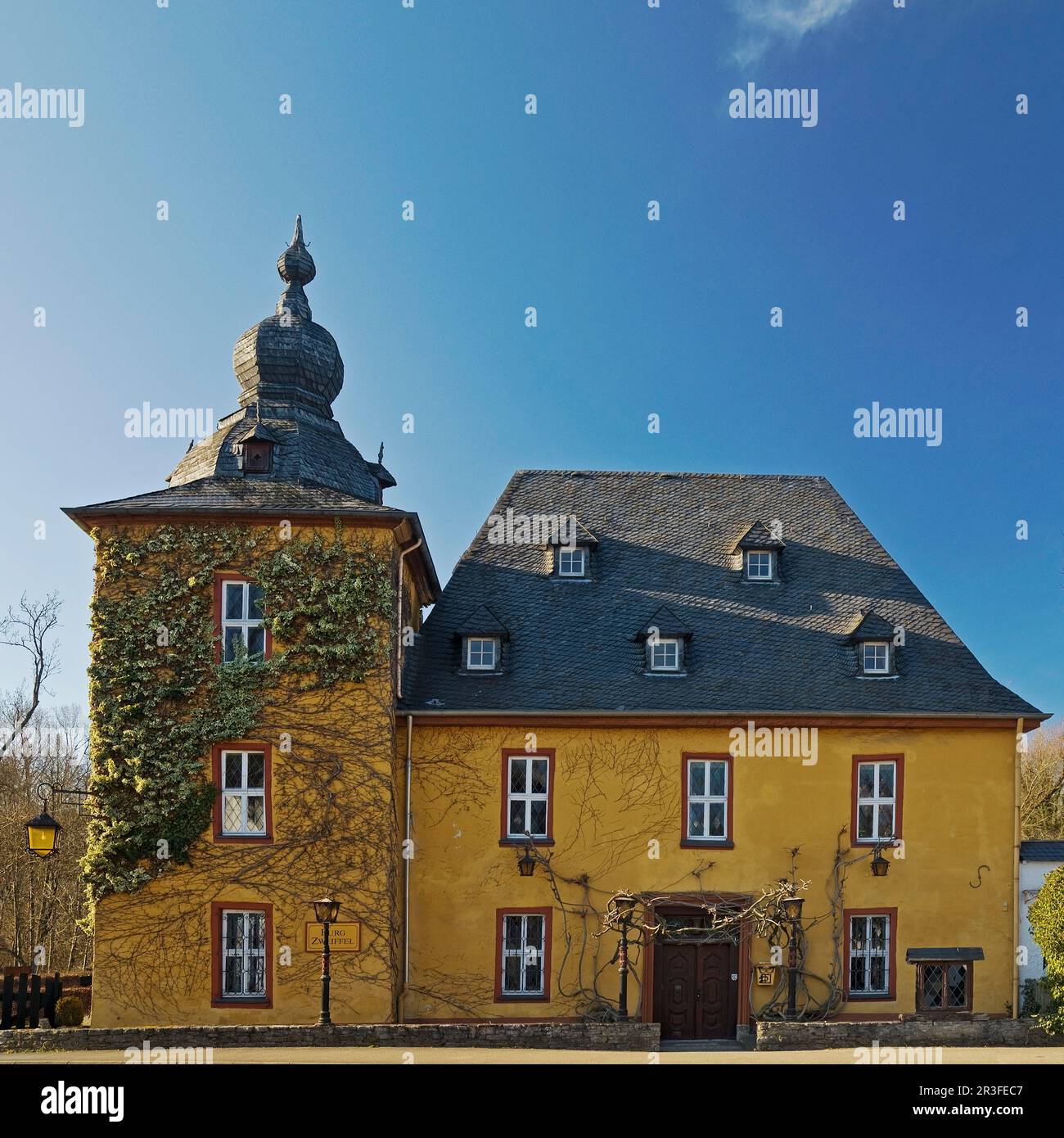 Burg zweiffel hi-res stock photography and images - Alamy