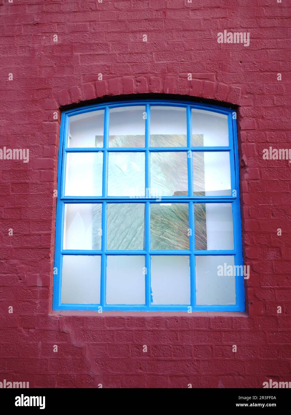 Lattice window hi-res stock photography and images - Alamy