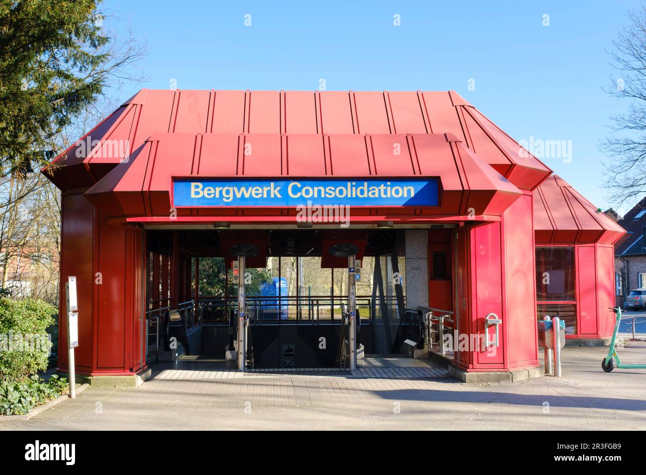 Station stage hi-res stock photography and images - Alamy