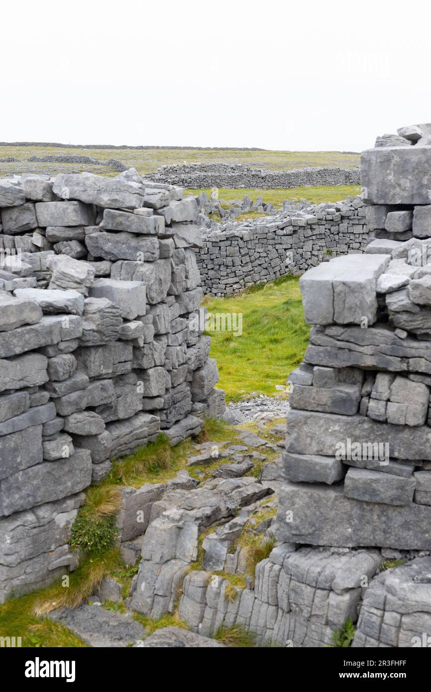 Dun aengus hill fort hi-res stock photography and images - Alamy