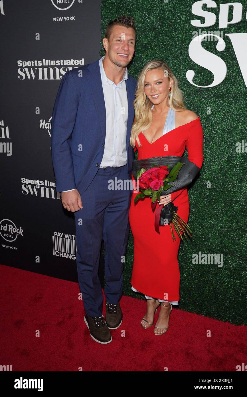 New York, NY, USA. 18th May, 2023. Rob Gronkowski, Camille Kostek at ...