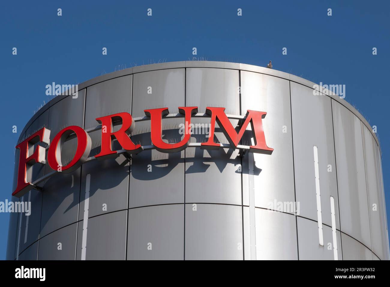 Shopping center sign logo mall hi-res stock photography and images - Alamy