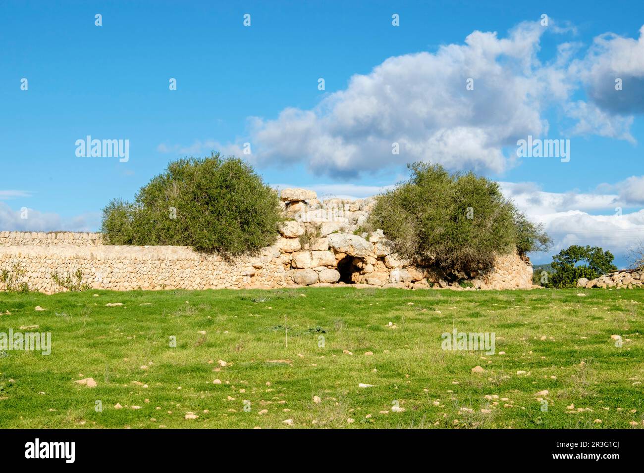 talayot de Son Noguera, cultura talayótica , Llucmajor, Mallorca ...