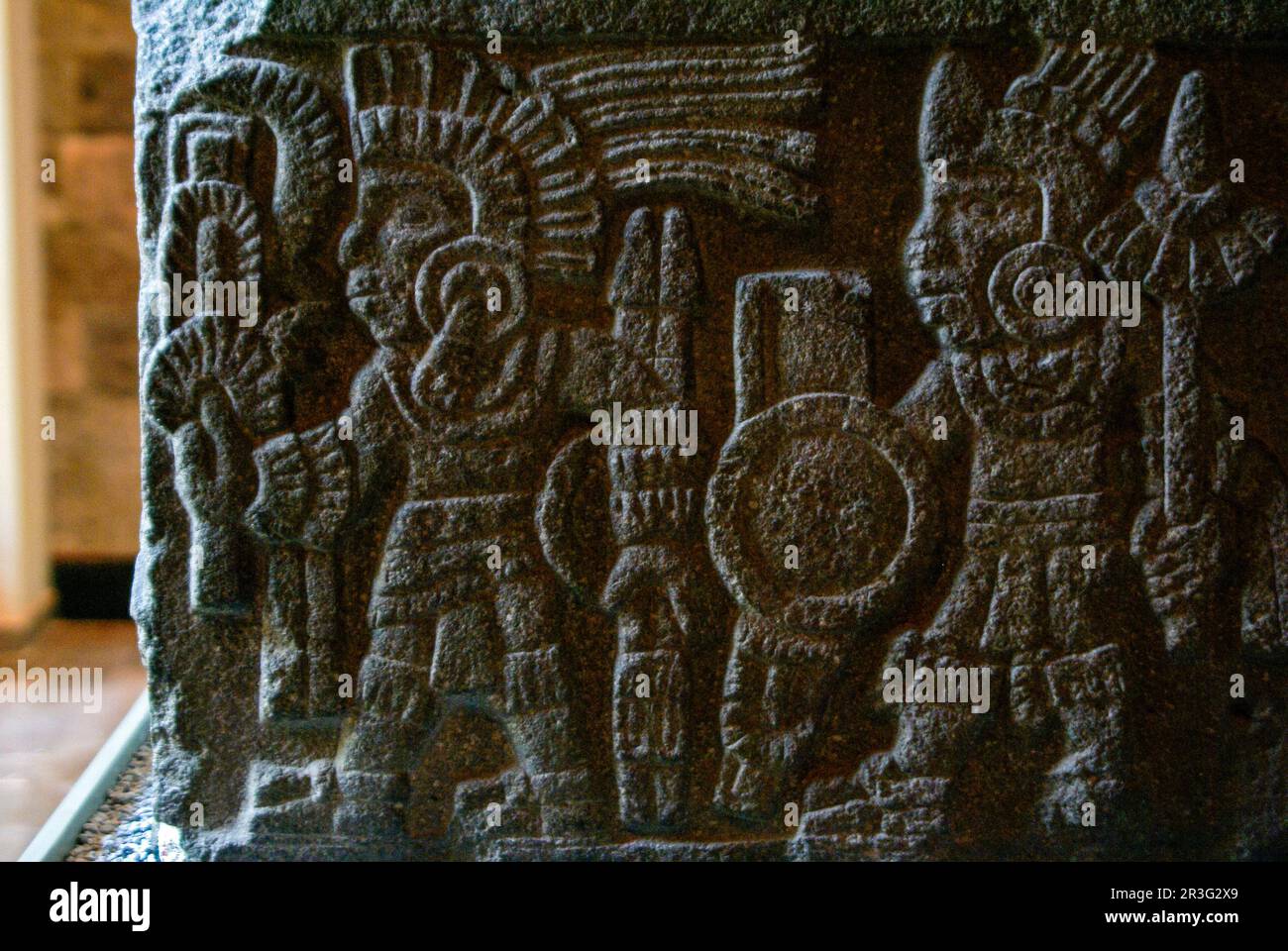 Cuauhxicalli de Moctezuma Ilhuicamina. Cultura Mexica. Museo Nacional ...