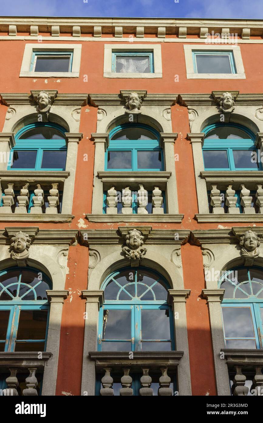 Fachada del palacio barroco hi-res stock photography and images - Alamy