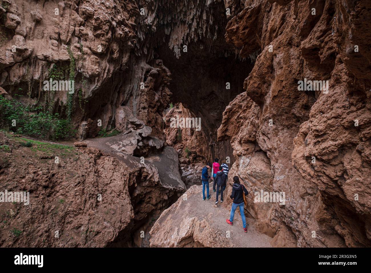 Imi N'Ifri natural bridge, Demnate, Atlas mountain range, morocco ...