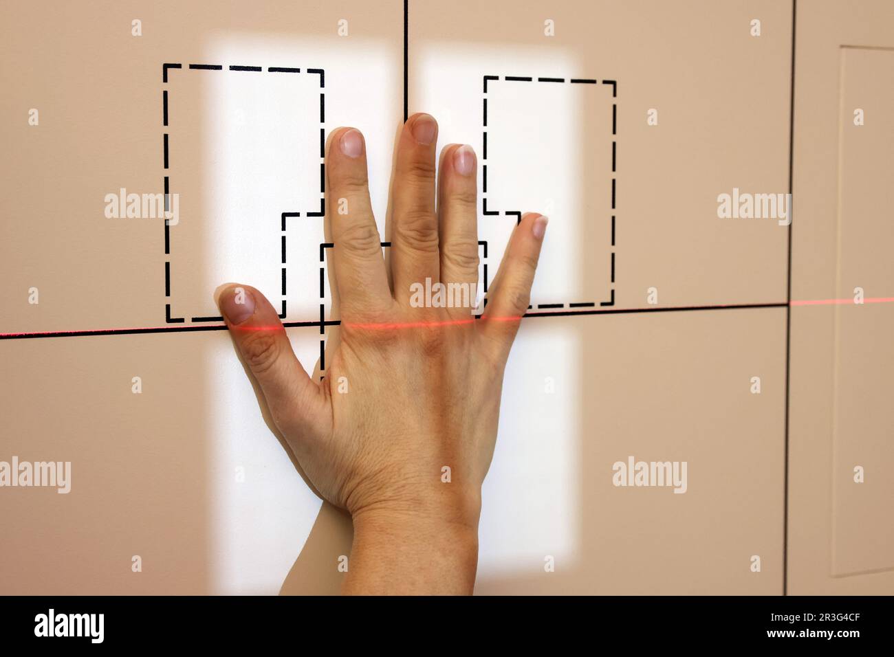 Hand x ray hi-res stock photography and images - Alamy