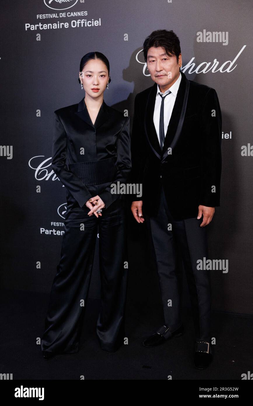 Cannes, France. 23rd May, 2023. Jeon Yeo-Been and Song Kang-ho ...
