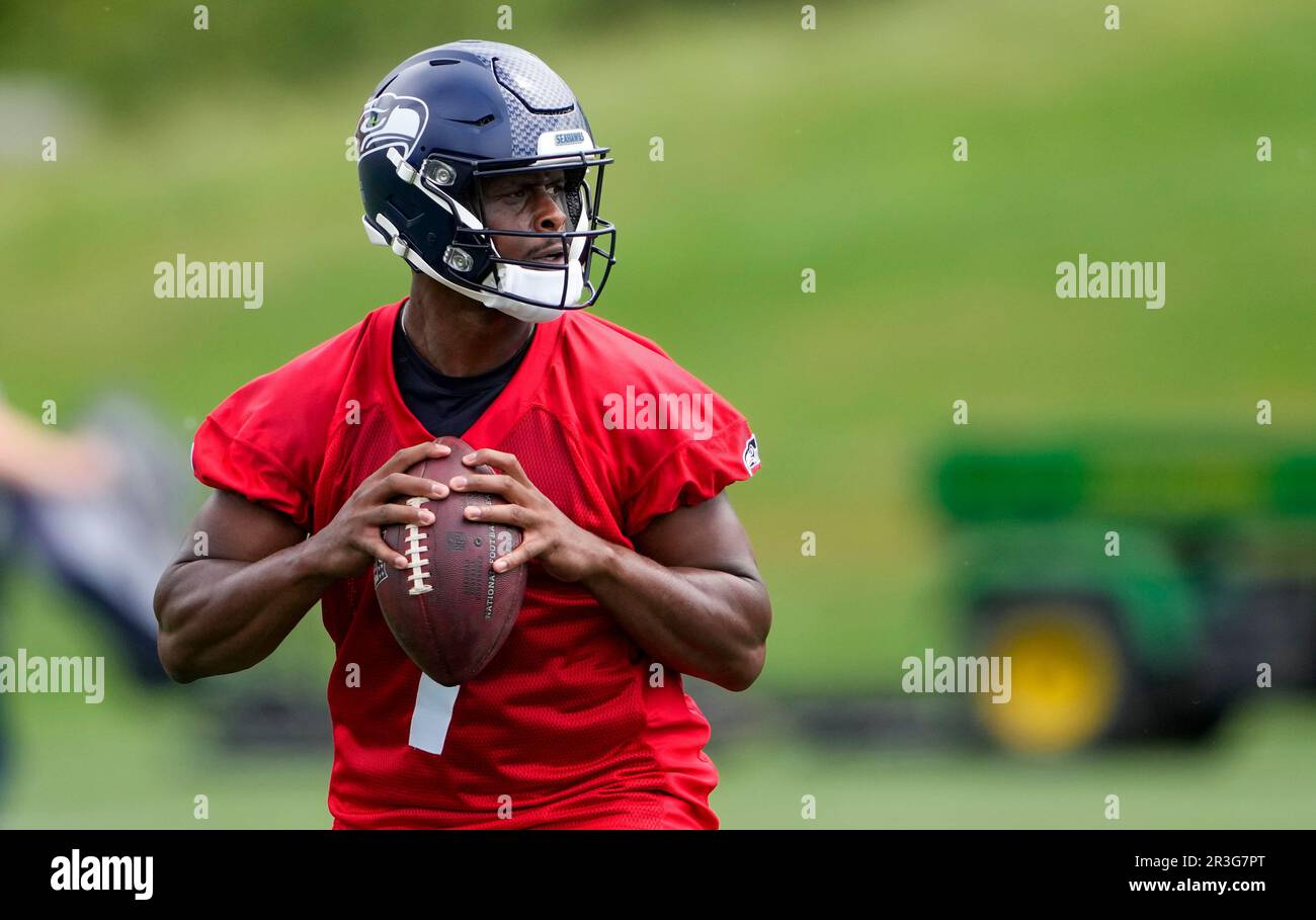Seattle Seahawks quarterback Geno Smith prepares to throw during drills ...