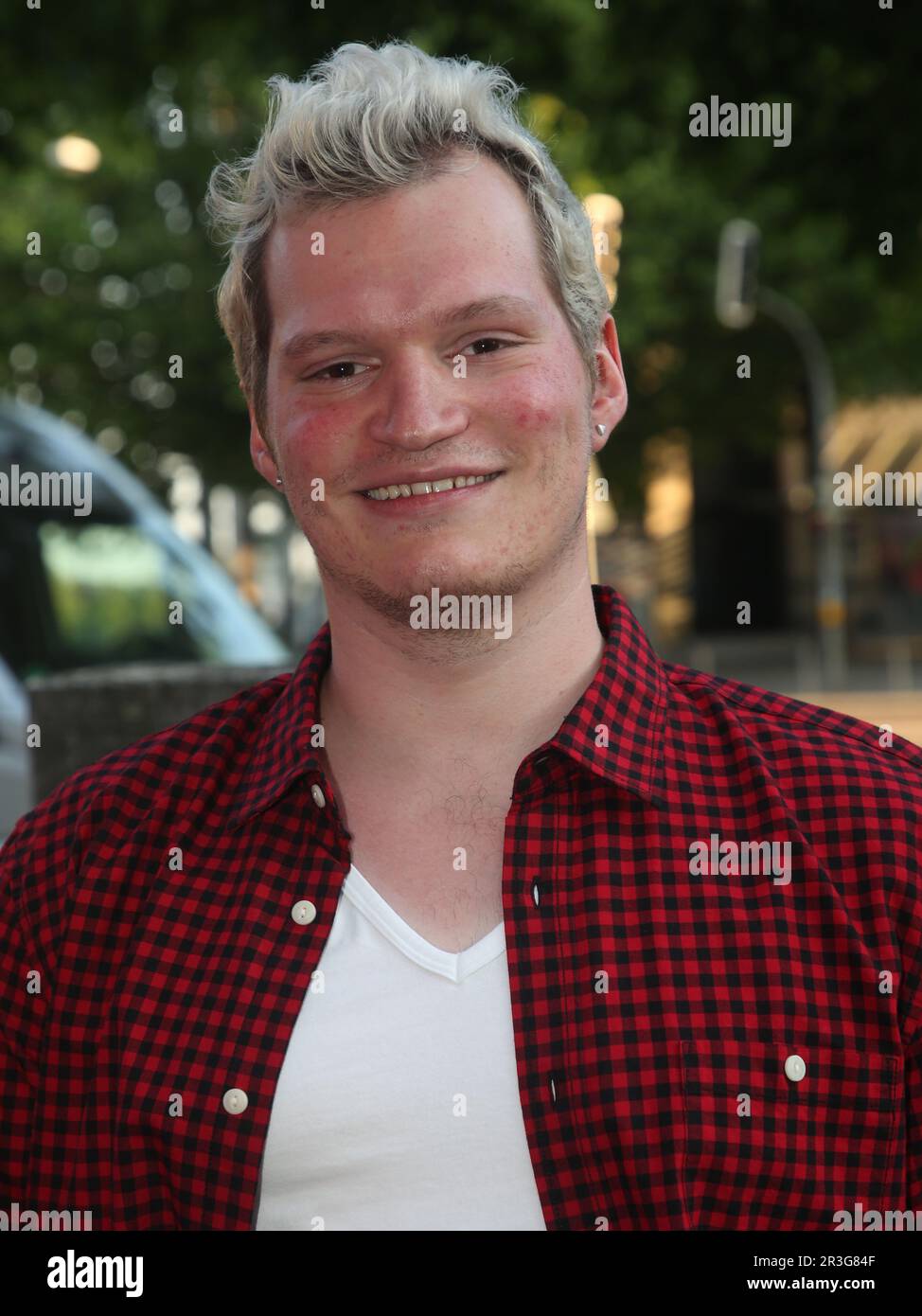Singer KloÃŸ-Fritz performing at Magdeburg city festival Whitsun 2022 ...