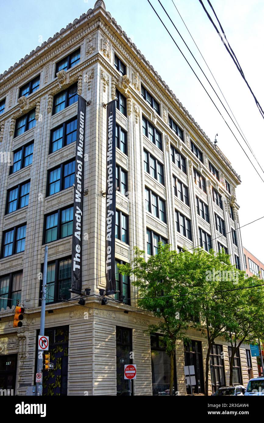 Pittsburgh, PA, USA- May 21, 2023: The Andy Warhol Museum on Sandusky ...