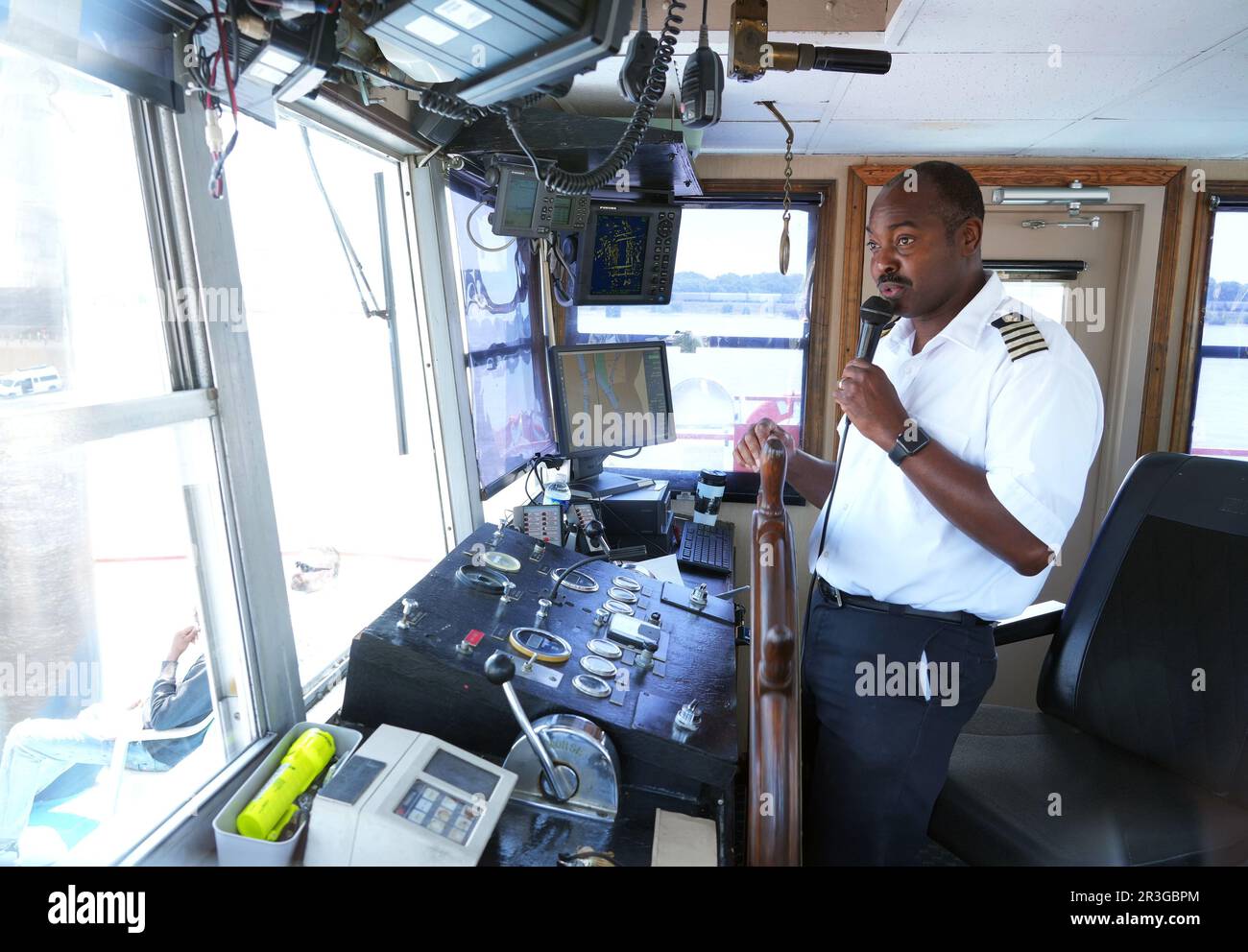 St. Louis, United States. 23rd May, 2023. Riverboat captain Kevin East ...