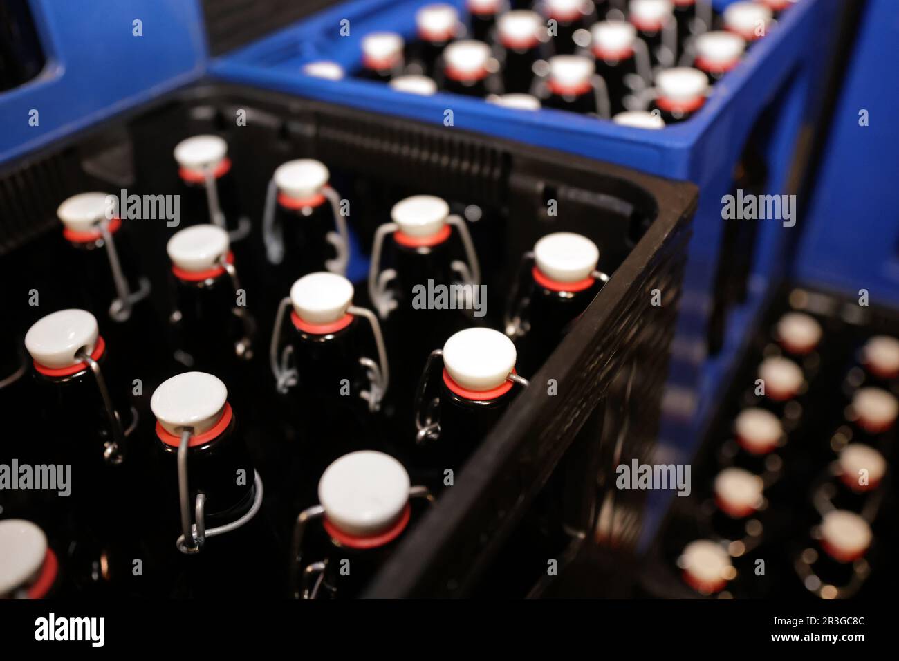 Boxes of beer hi-res stock photography and images - Alamy