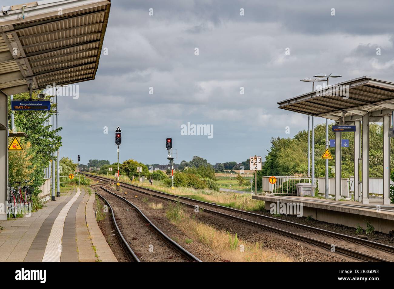 Train railroad db tracks hi-res stock photography and images - Alamy