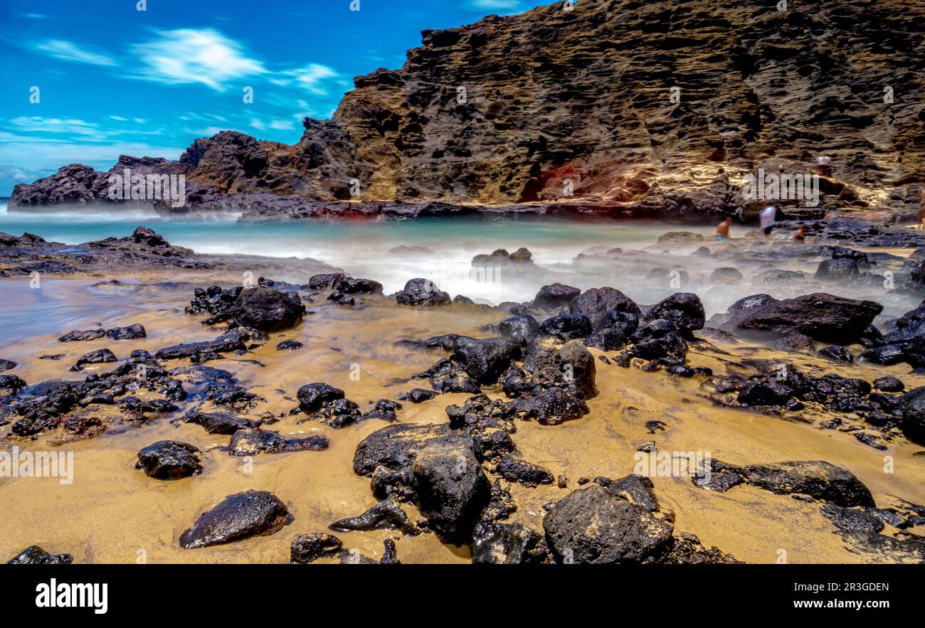 Halona beach blowhole hi-res stock photography and images - Alamy