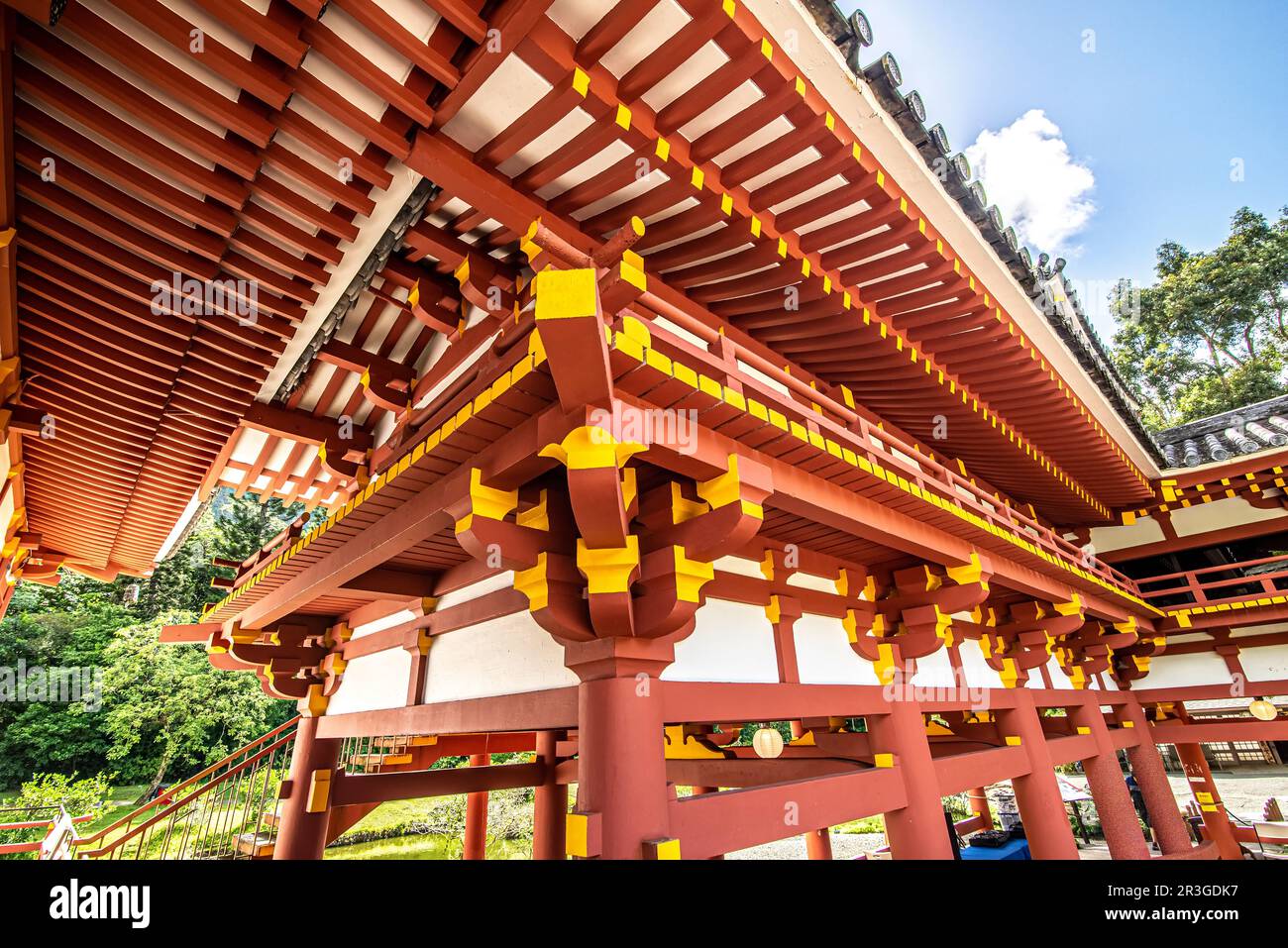 Byodo-In Buddhist Japanese Temple oahu hawaii Stock Photo - Alamy