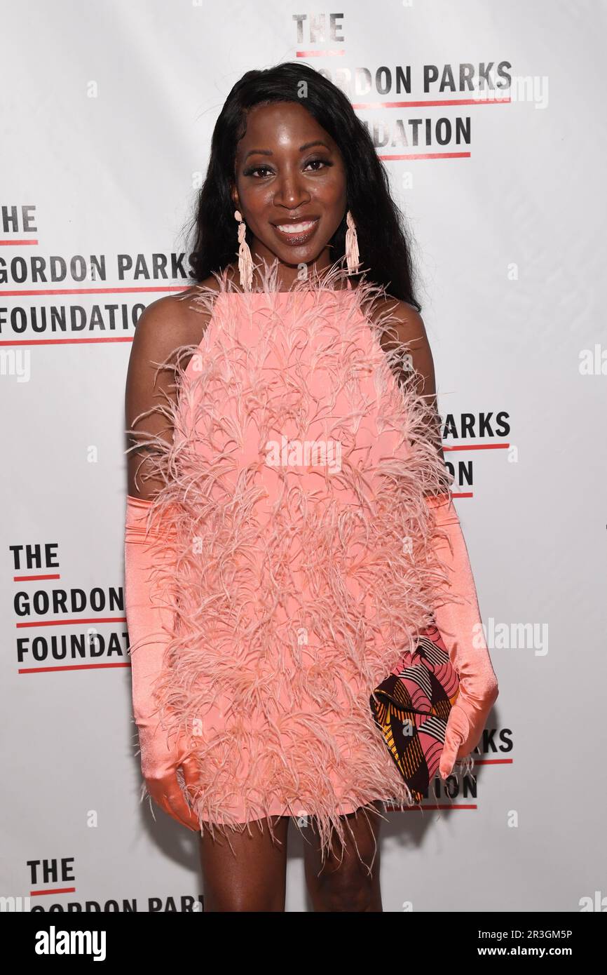 New York, USA. 23rd May, 2023. Bisa Butler walking the red carpet at ...