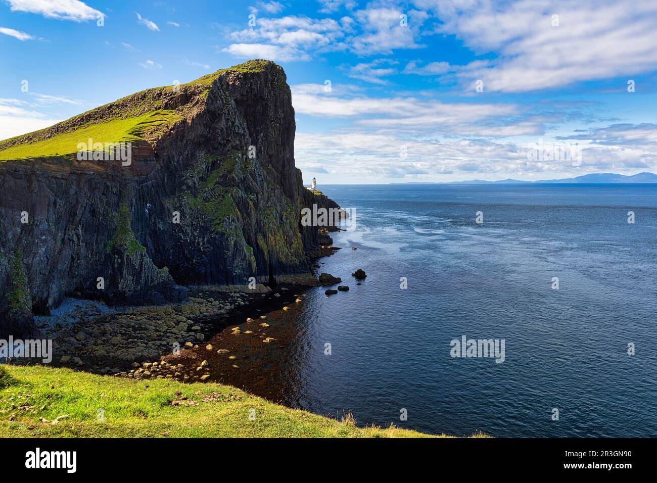 Headland with steep cliffs, Neist Point Lighthouse, Duirinish Peninsula ...