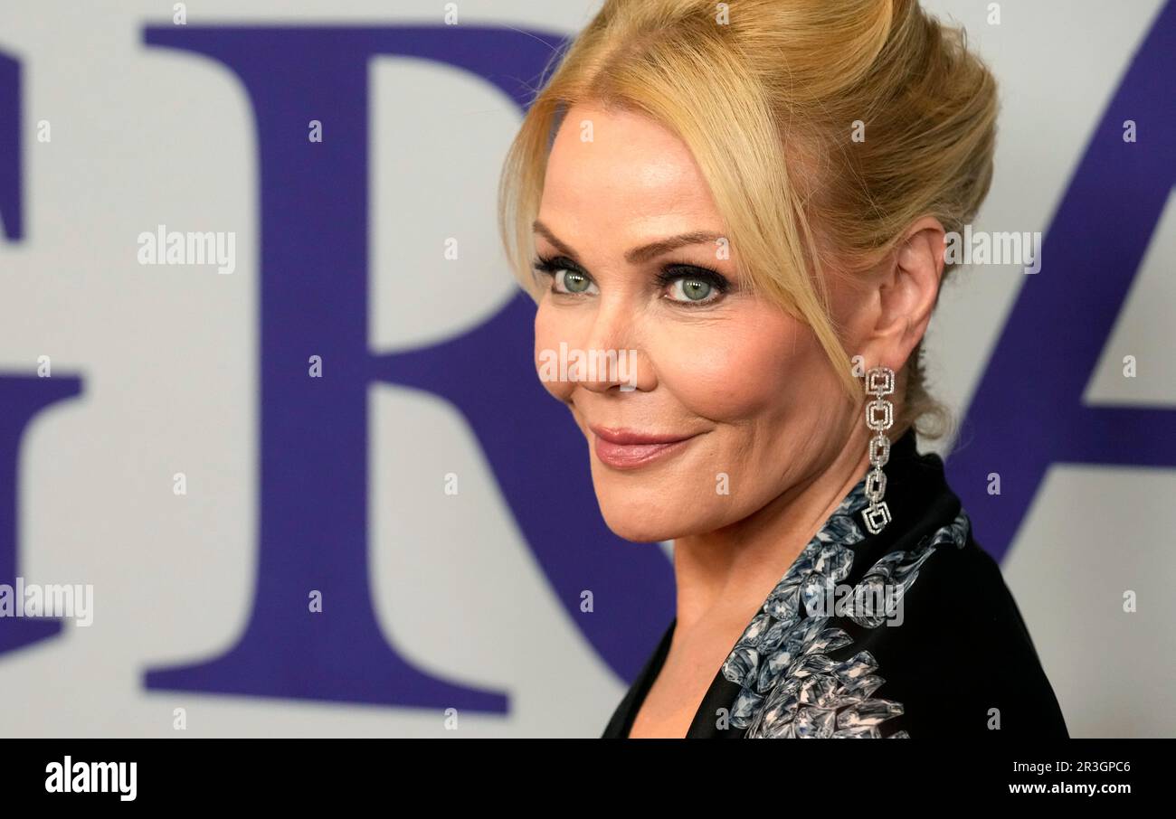 Gail O'Grady poses at the 48th Annual Gracie Awards, Tuesday, May 23 ...