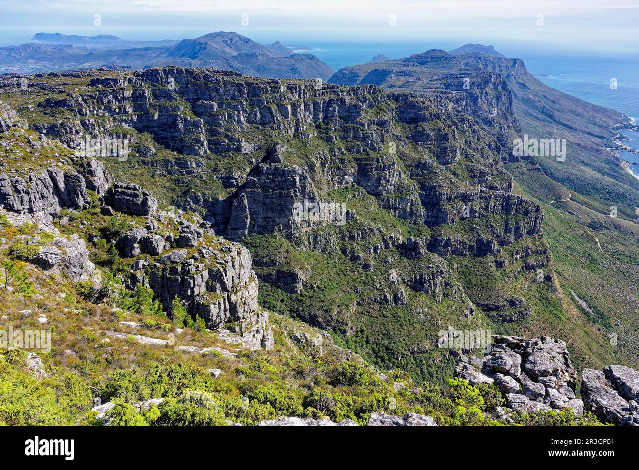 Table Mountain cliffs, Cape Town, South Africa Stock Photo - Alamy