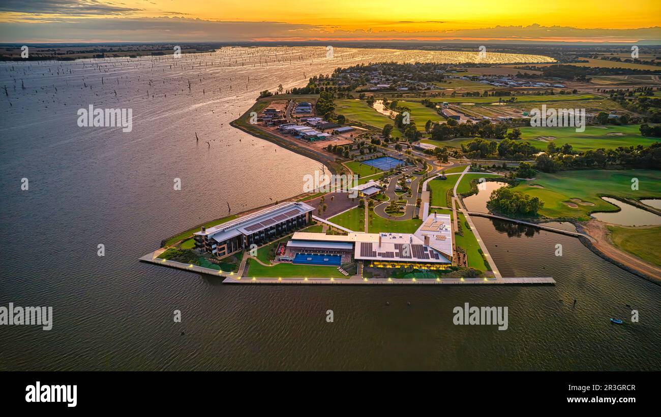 Yarrawonga, Victoria, Australia - 1 December 2022: Early morning aerial ...