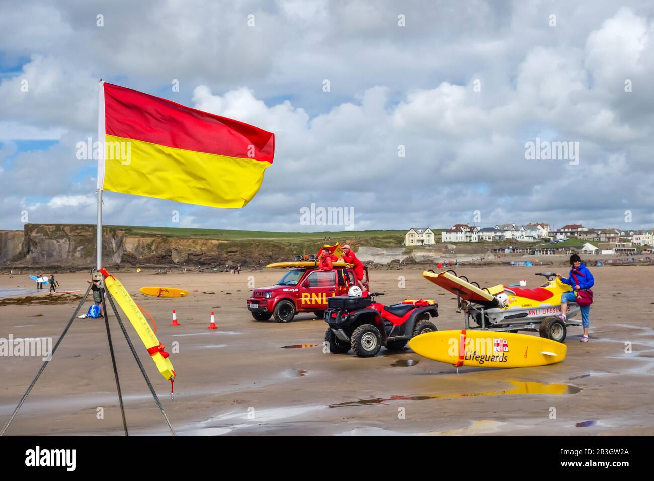 Lifeguards in blue hi-res stock photography and images - Alamy