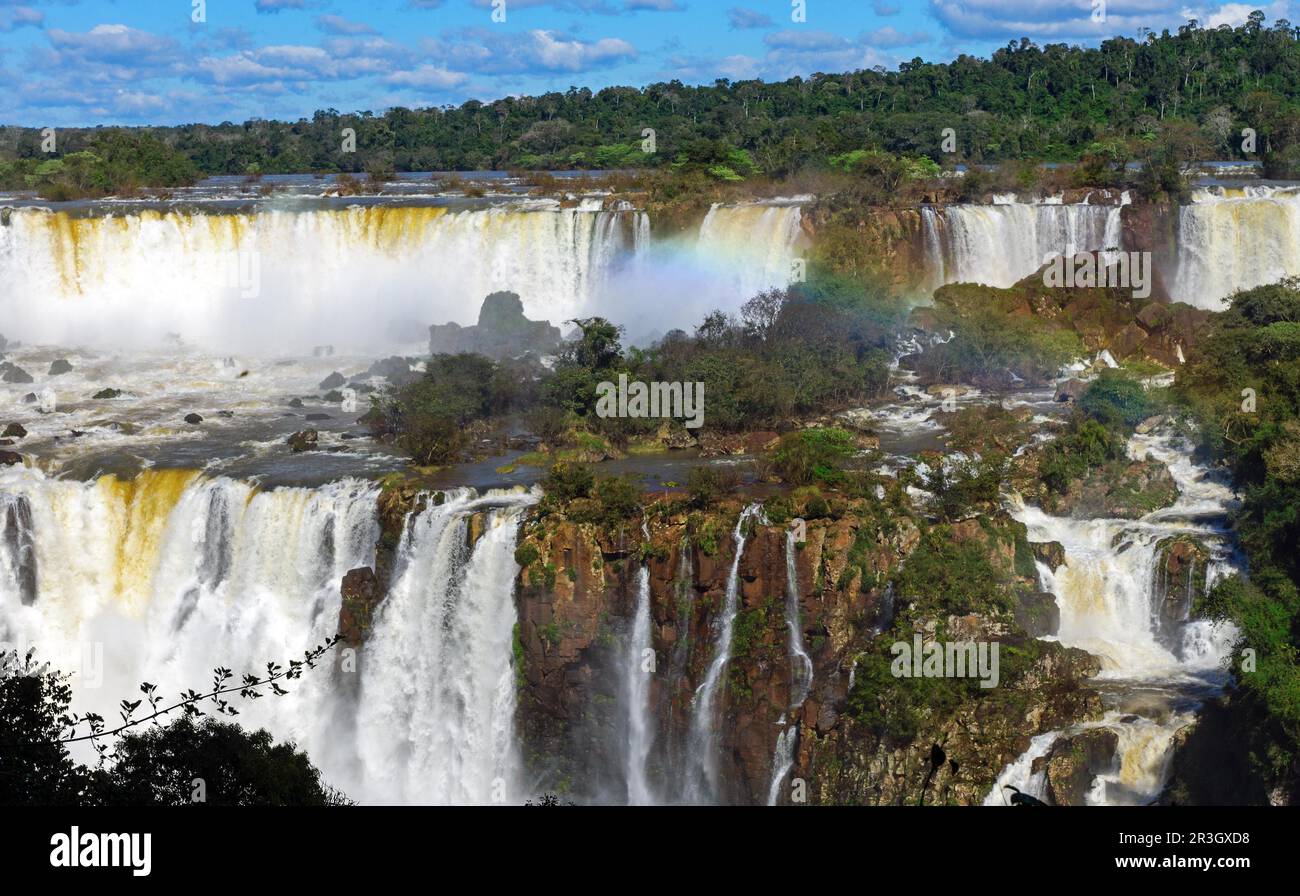 Mountain primeval forest waterfalls hi-res stock photography and images ...