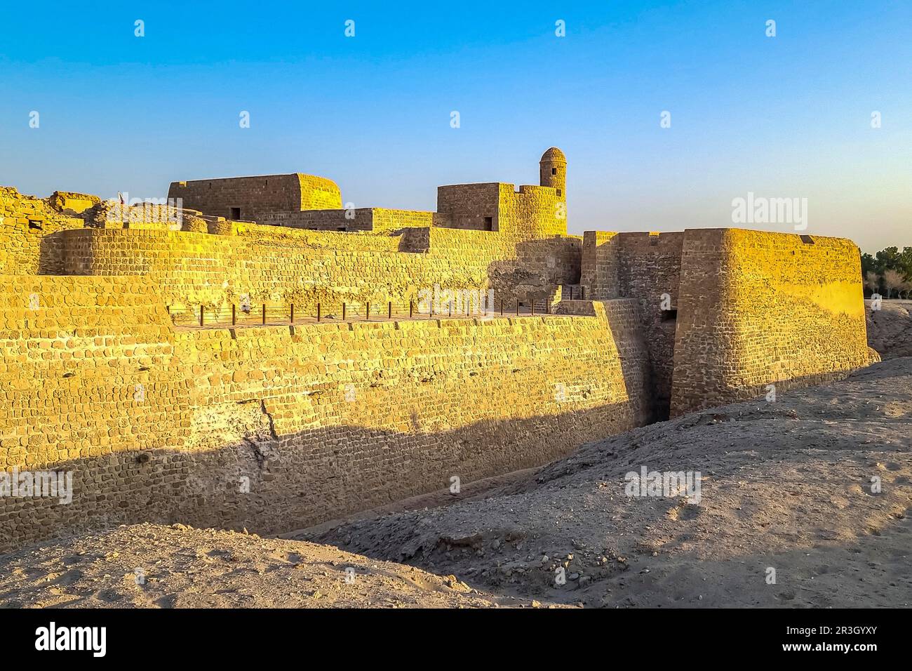 Unesco site Qal'at al-Bahrain or the Bahrain Fort, Kingdom of Bahrain ...