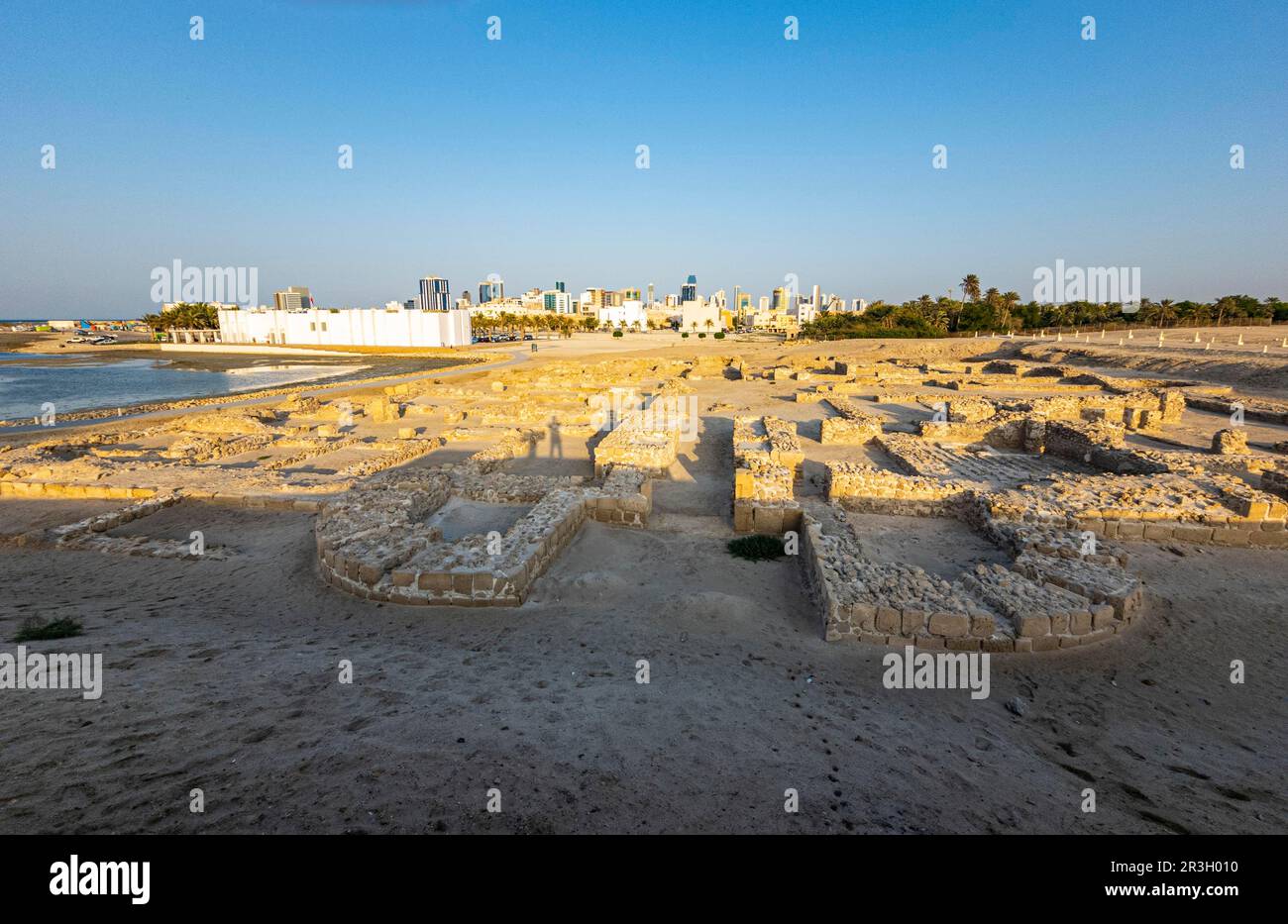 Unesco site Qal'at al-Bahrain or the Bahrain Fort, Kingdom of Bahrain ...