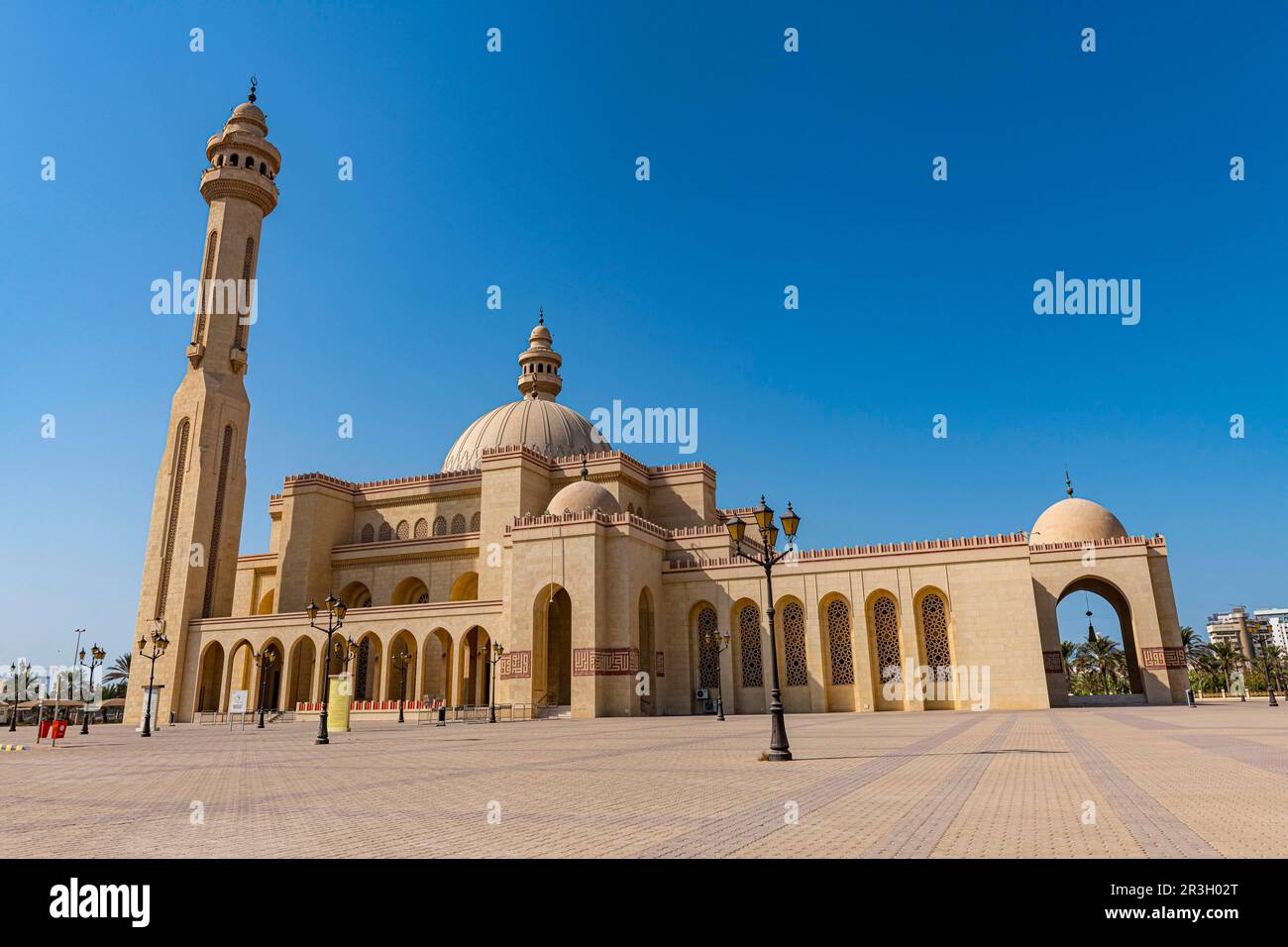 The grand mosque, Kingdom of Bahrain Stock Photo - Alamy