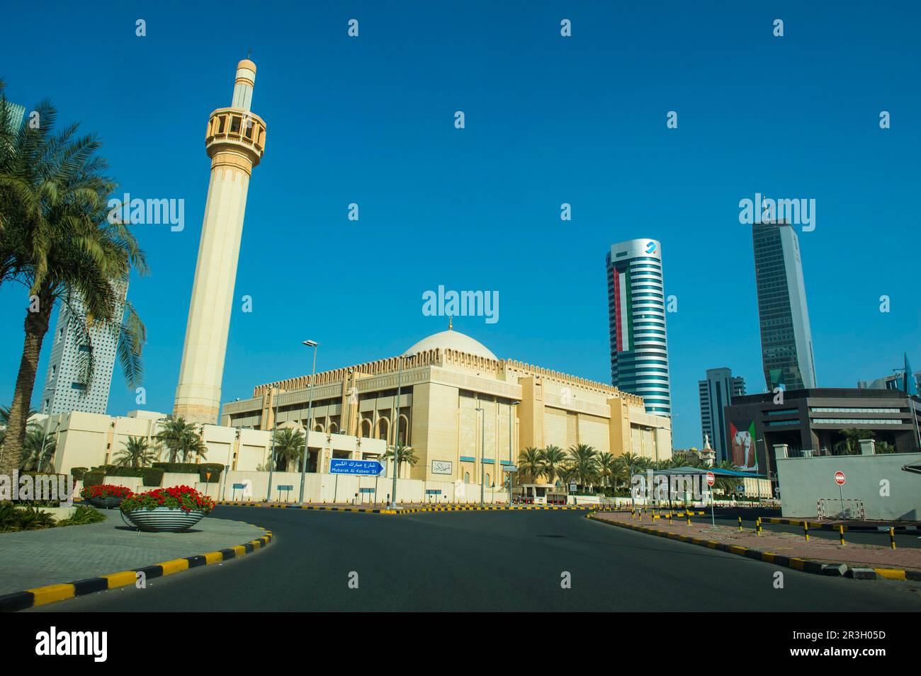 The grande mosque in Kuwait City, Kuwait Stock Photo - Alamy
