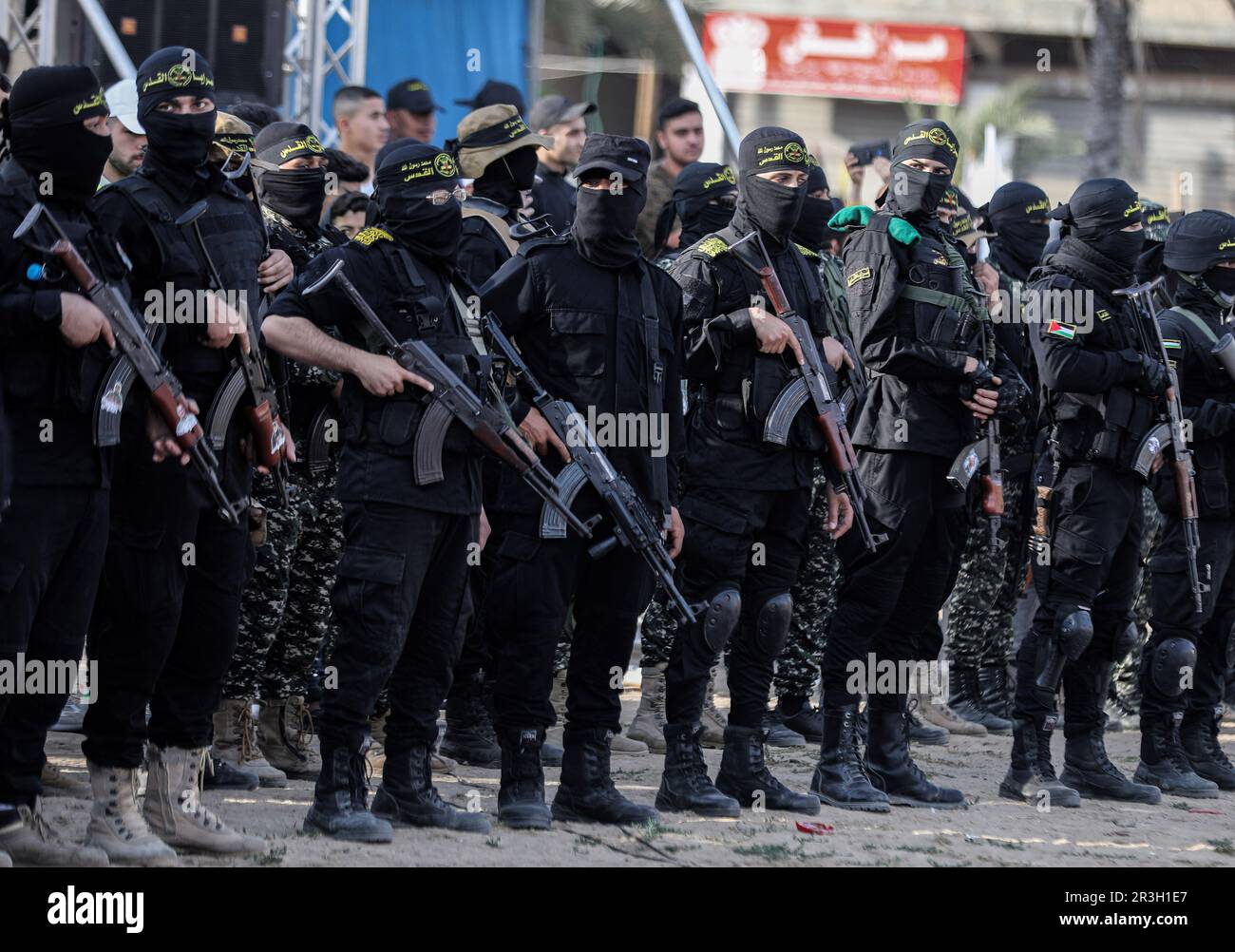 Gaza, Palestine. 19th May, 2023. Islamic Jihad fighters take part ...