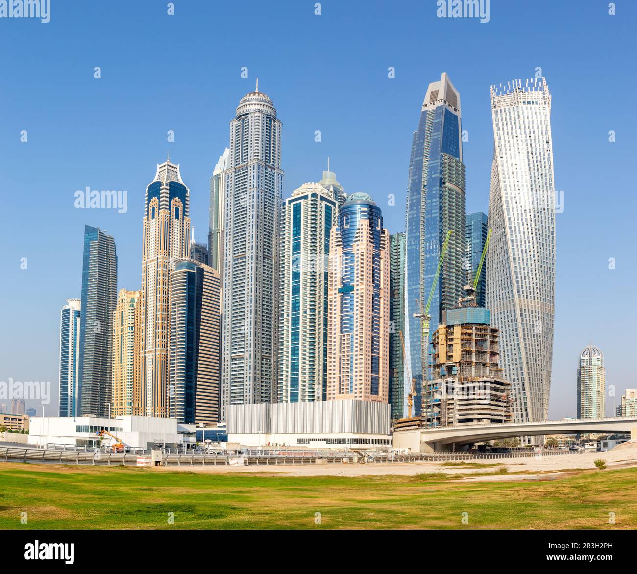 Dubai Marina Skyline Architecture Vacation in United Arab Emirates ...